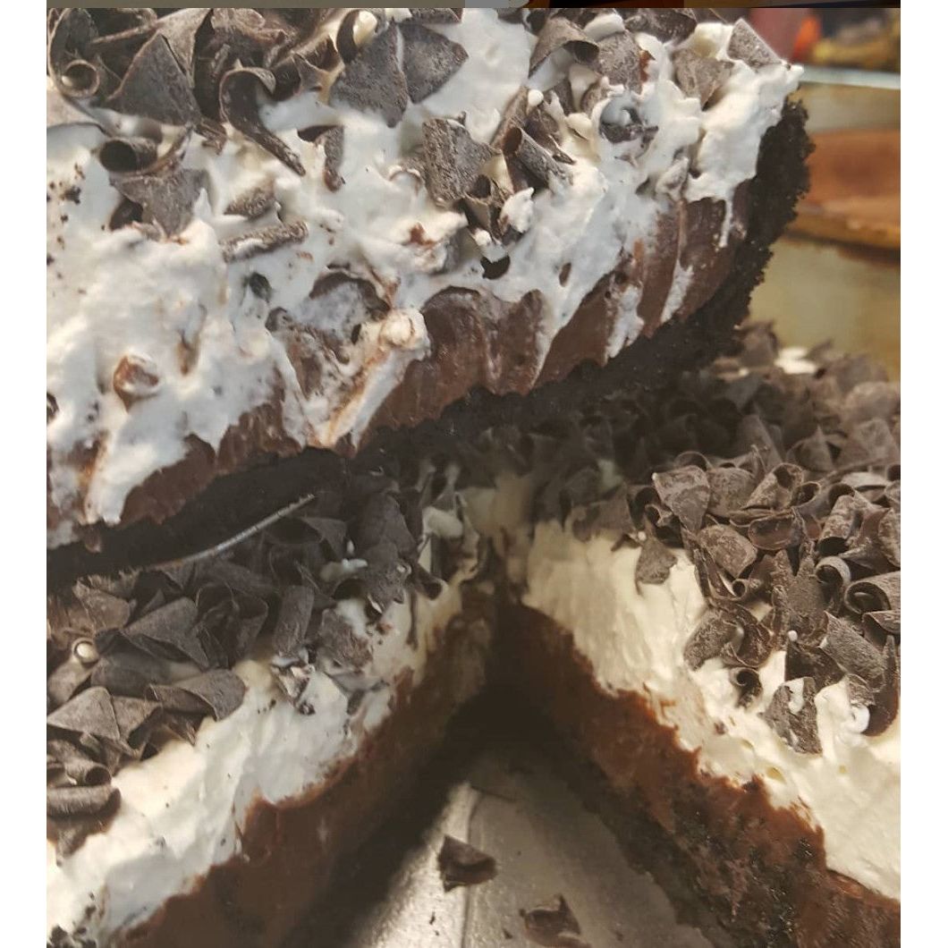 Chocolate Cream Pie – Gregorys Gourmet Deserts